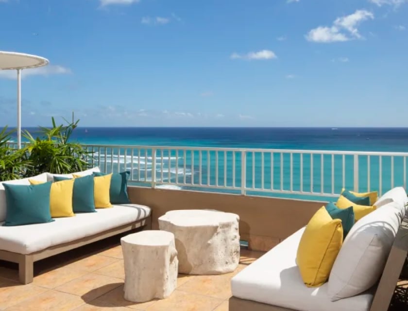 Breakfast Above The Beach - The Twin Fin Hotel