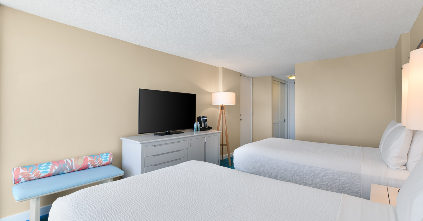 Partial Ocean View Hotel Room - The Twin Fin Hotel