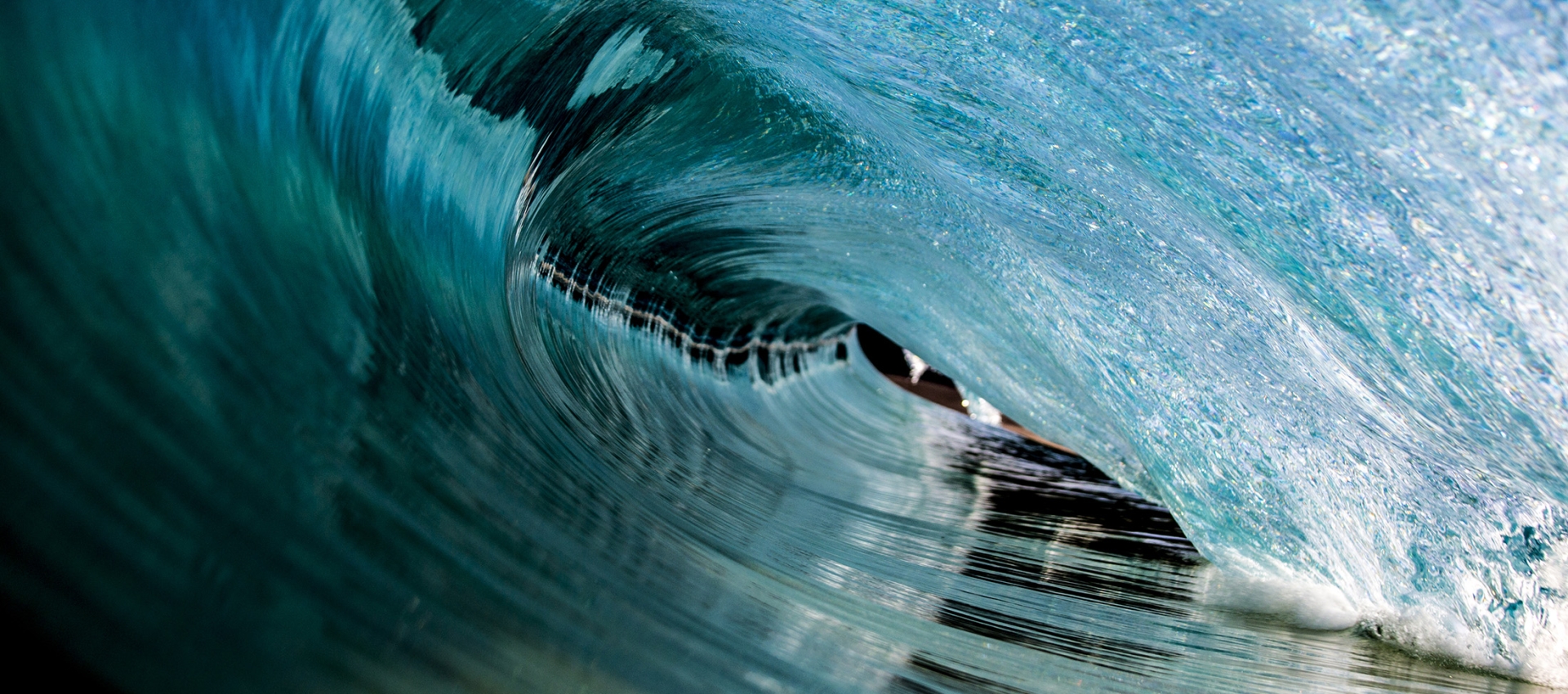 Beach Candy - The Twin Fin Hotel